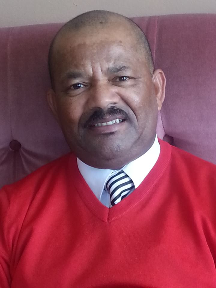 James Manuel – Off The Shelf